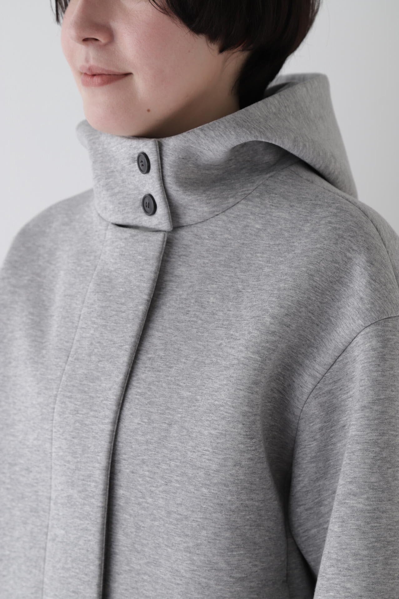 ダンボールボンディングフーディーブルゾン | human woman（ヒューマン